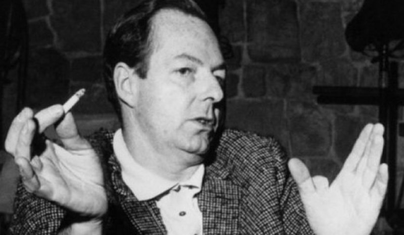 Fallece Guy Hamilton, director de cuatro películas de James Bond | Los ...