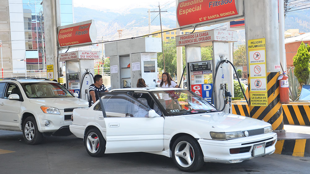 Gasolina Ron 91 aún no se venderá en Cochabamba; opositores revisarán ...