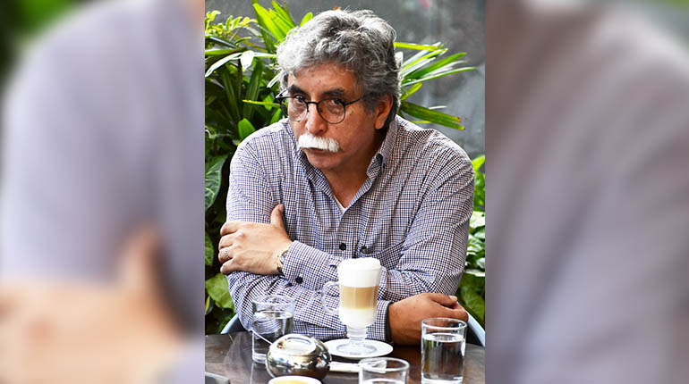 Homero Carvalho: “La poesía surge como respuesta a las interrogantes ...