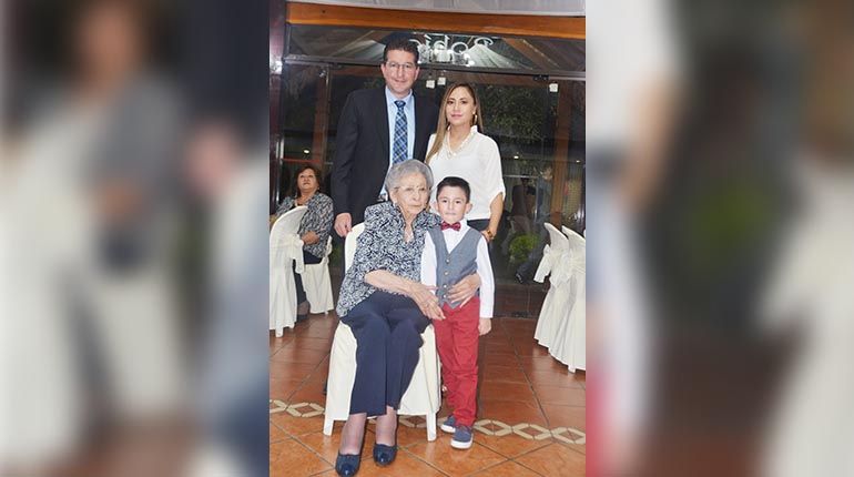 Carmen Rosa celebra sus 100 años rodeada de cariño | Los Tiempos