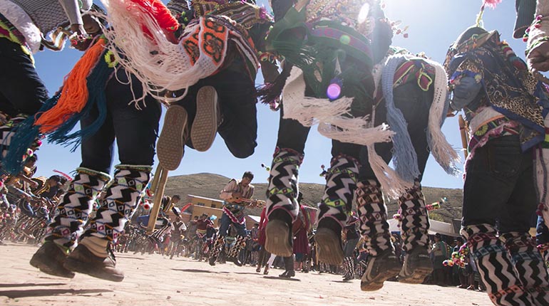 Ritual del Tinku: el encuentro de la fuerza, la identidad, la música y ...