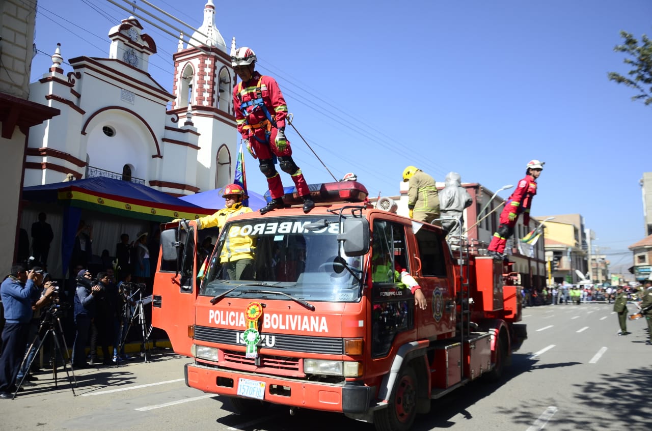 Sacaba celebra sus 258 años con un colorido desfile | Los Tiempos