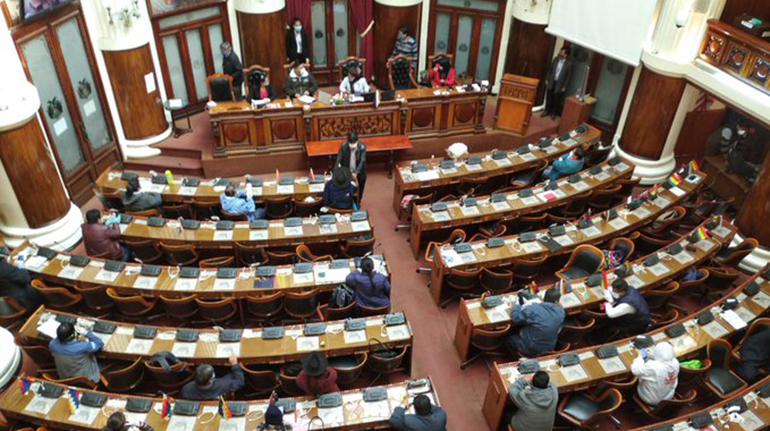 Por falta de quórum, suspenden la sesión de la Asamblea para formar ...