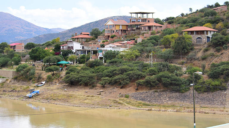 Urbanizaciones y deforestación ponen en peligro La Angostura | Los Tiempos