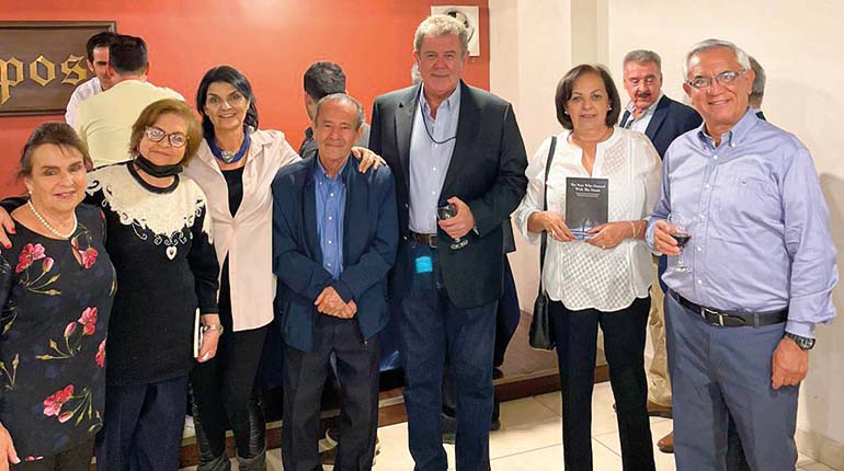 Fernando Barbosa presenta su obra | Los Tiempos