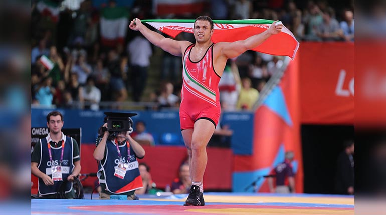 Komeil Ghasemi, luchador iraní, recibe su oro olímpico diez años ...